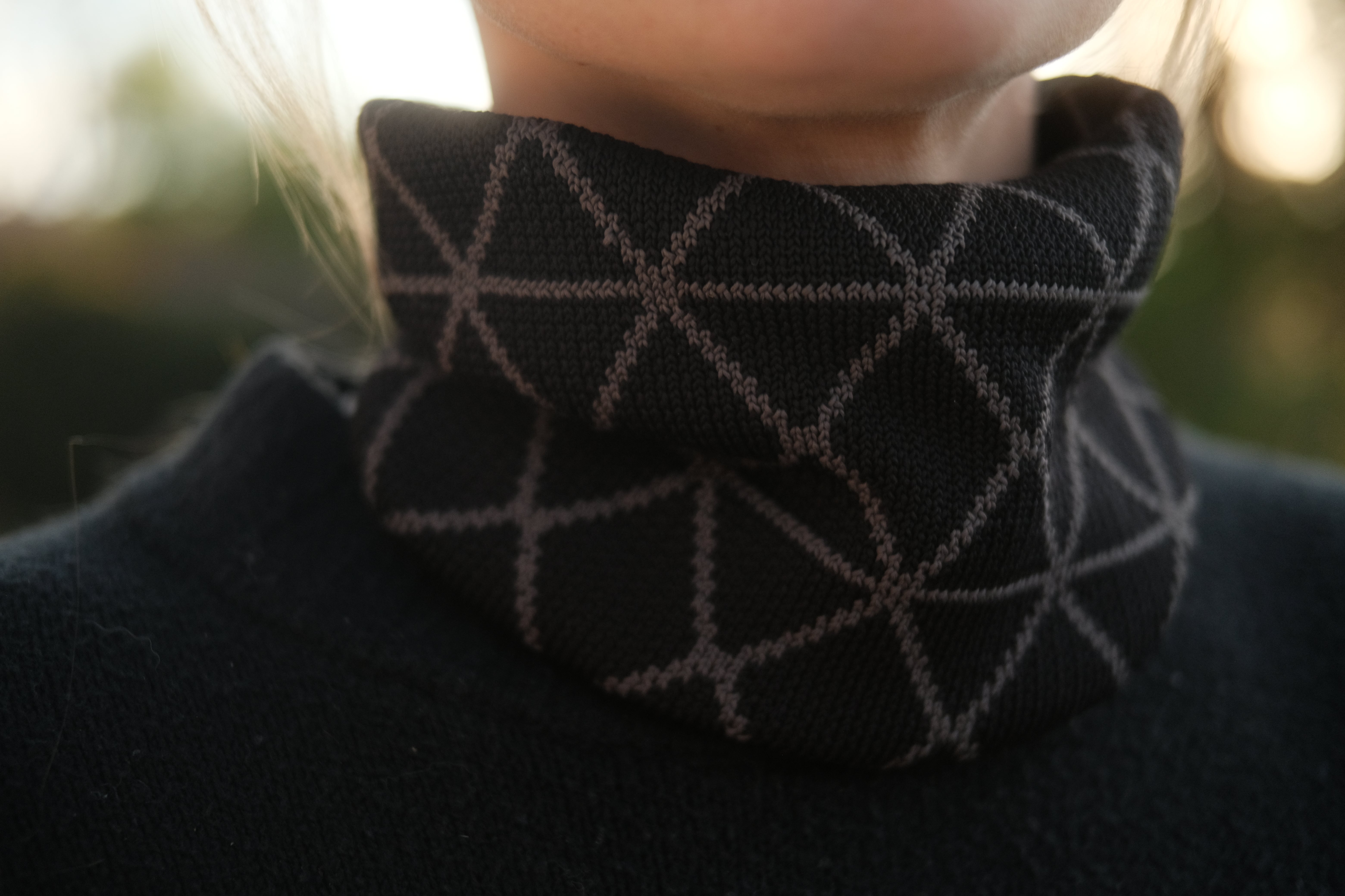 DIAMOND Knit Neck Gaiter - Black Diamond Gaiters | The Surrey